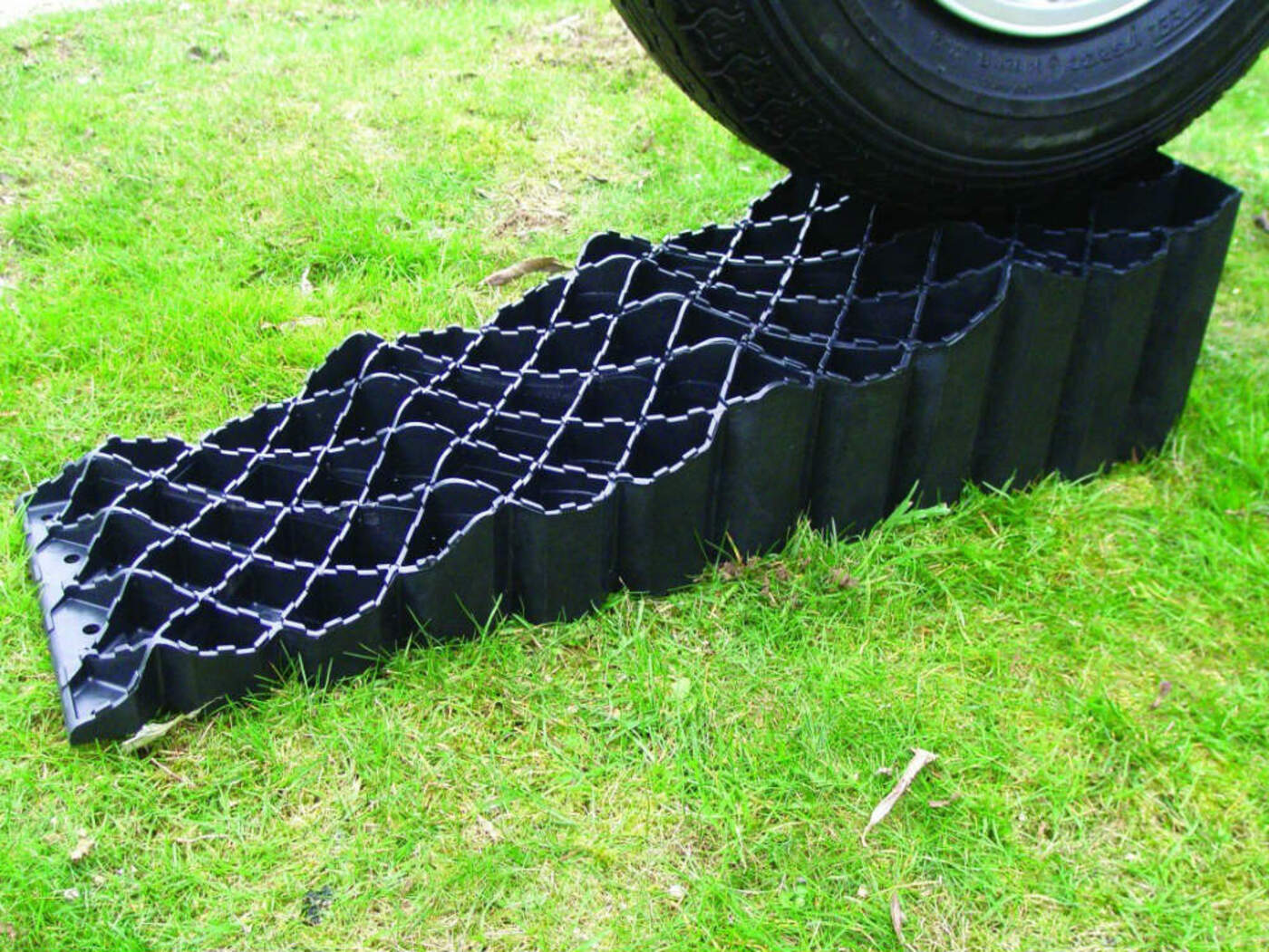 Beach Equipment 4 Pack RV Stabilizer Jack Pads With Handle Camper ...